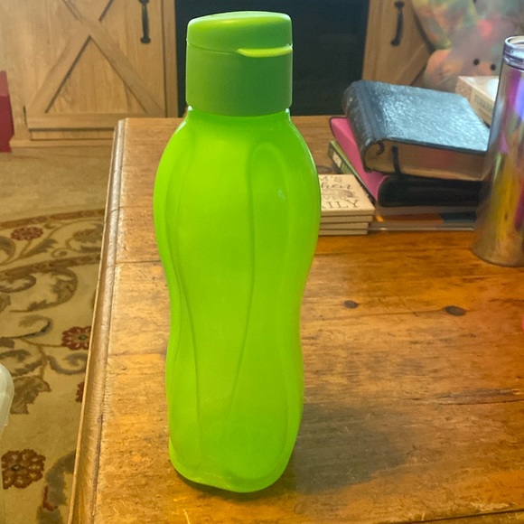 Tupperware | Kitchen | Tupperware Neon Green Water Bottle Like New ...